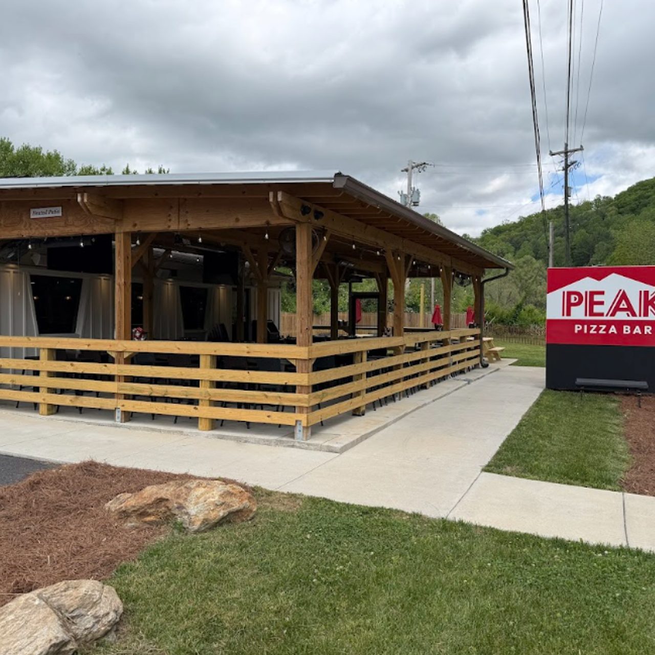 Best Pizza in Cullowhee, NC | Peak Pizza Bar | Pizza near me